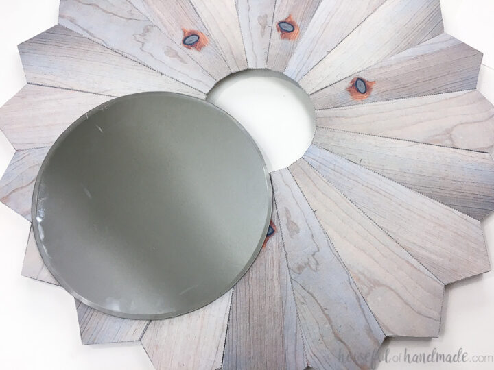 Gorgeous DIY Sunburst Mirror made from Paper • Crafting my Home