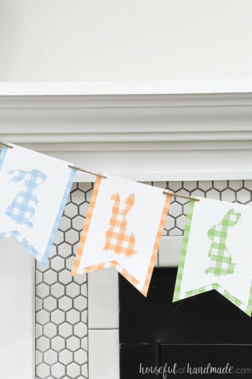 Paper Spring Decor: Gingham Bunny Banner • Crafting my Home
