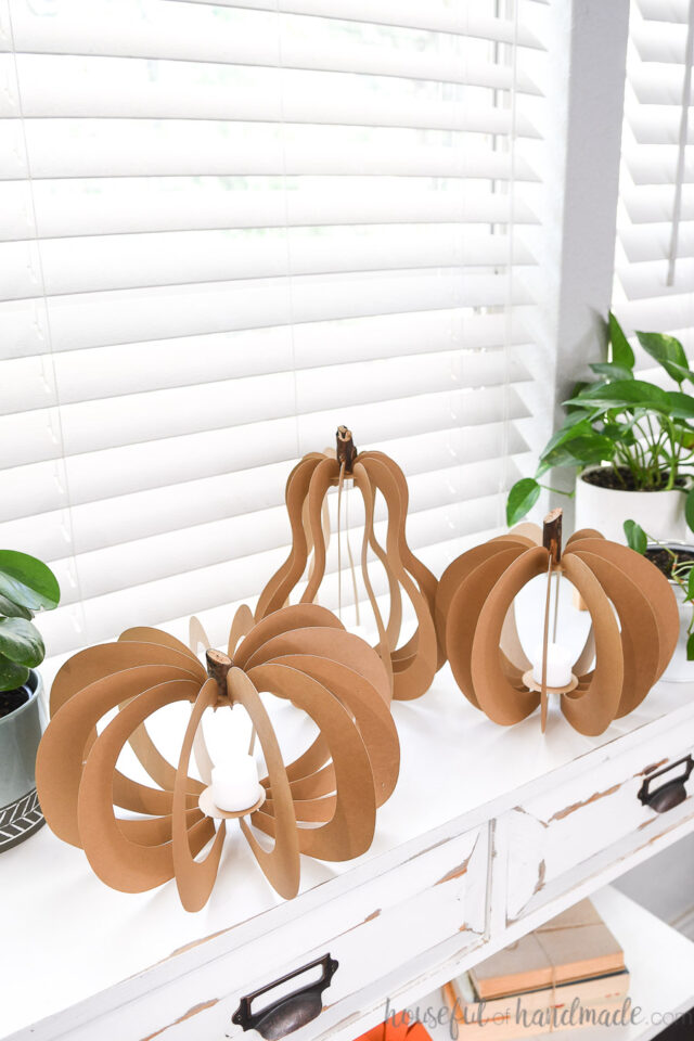 3D Paper Pumpkin Lanterns {5 Days of Pumpkin Crafts} • Crafting my Home