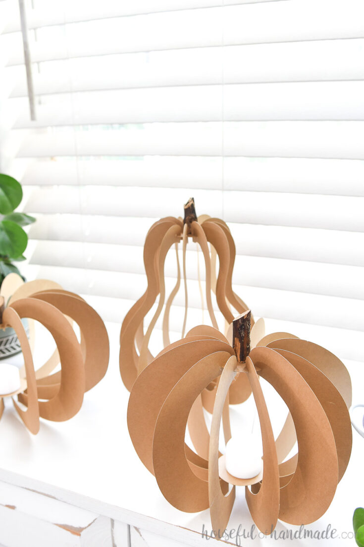 3D Paper Pumpkin Lanterns {5 Days of Pumpkin Crafts} • Crafting my Home